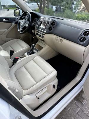 Balts Volkswagen Tiguan 2013 Kretinga, ar dzinēja tilpumu 1.98 L un nobraukumu 104 tūkst. km par 8200 €, foto 20 vietnē AUTOMOTO.COM.LV