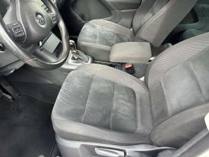 White Volkswagen Tiguan 2013 in Kaunas, with an engine capacity of 1.97 L and mileage of 248 thousand km for 8300 €, photo 10 on AUTOMOTO.COM.LV