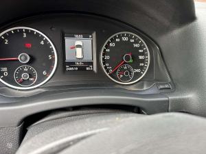 White Volkswagen Tiguan 2013 in Kaunas, with an engine capacity of 1.97 L and mileage of 248 thousand km for 8300 €, photo 13 on AUTOMOTO.COM.LV