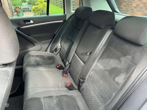 White Volkswagen Tiguan 2013 in Kaunas, with an engine capacity of 1.97 L and mileage of 248 thousand km for 8300 €, photo 19 on AUTOMOTO.COM.LV