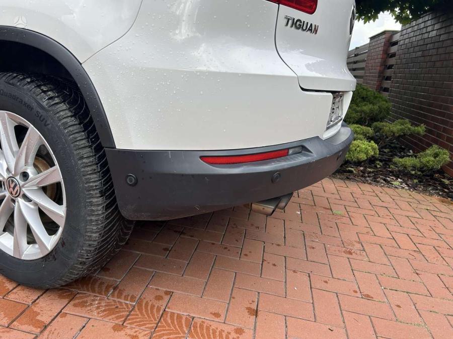 White Volkswagen Tiguan 2013 in Kaunas, with an engine capacity of 1.97 L and mileage of 248 thousand km for 8300 €, photo 22 on AUTOMOTO.COM.LV