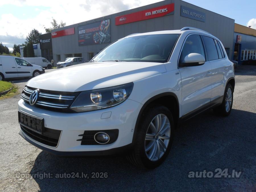 White Volkswagen Tiguan 2013 in Viljandi, with an engine capacity of 2.00 L and mileage of 226 thousand km for 8990 €, photo 1 on AUTOMOTO.COM.LV