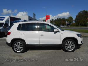 White Volkswagen Tiguan 2013 in Viljandi, with an engine capacity of 2.00 L and mileage of 226 thousand km for 8990 €, photo 24 on AUTOMOTO.COM.LV