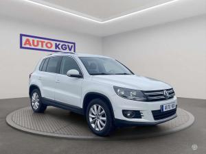 White Volkswagen Tiguan 2013 in Vilnius, with an engine capacity of 2.00 L and mileage of 335 thousand km for 8499 €, photo 8 on AUTOMOTO.COM.LV