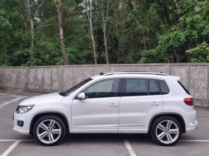 Balts Volkswagen Tiguan 2013 Viļņa, ar dzinēja tilpumu 1.97 L un nobraukumu 244 tūkst. km par 9700 €, foto 5 vietnē AUTOMOTO.COM.LV