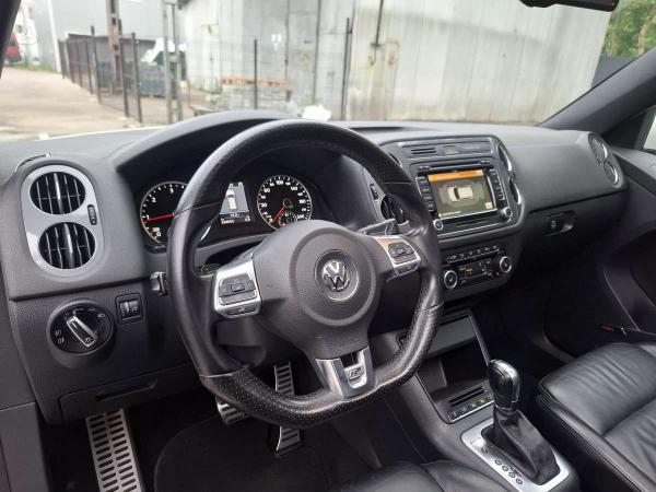 Фольксваген Тигуан 2013 в Вильнюс на AUTOMOTO.COM.LV Белый Фольксваген Тигуан 2013 в Вильнюс, объемом двигателя 1.97 л и пробегом 244 тыс. км за 9700 €, фото 11 на AUTOMOTO.COM.LV