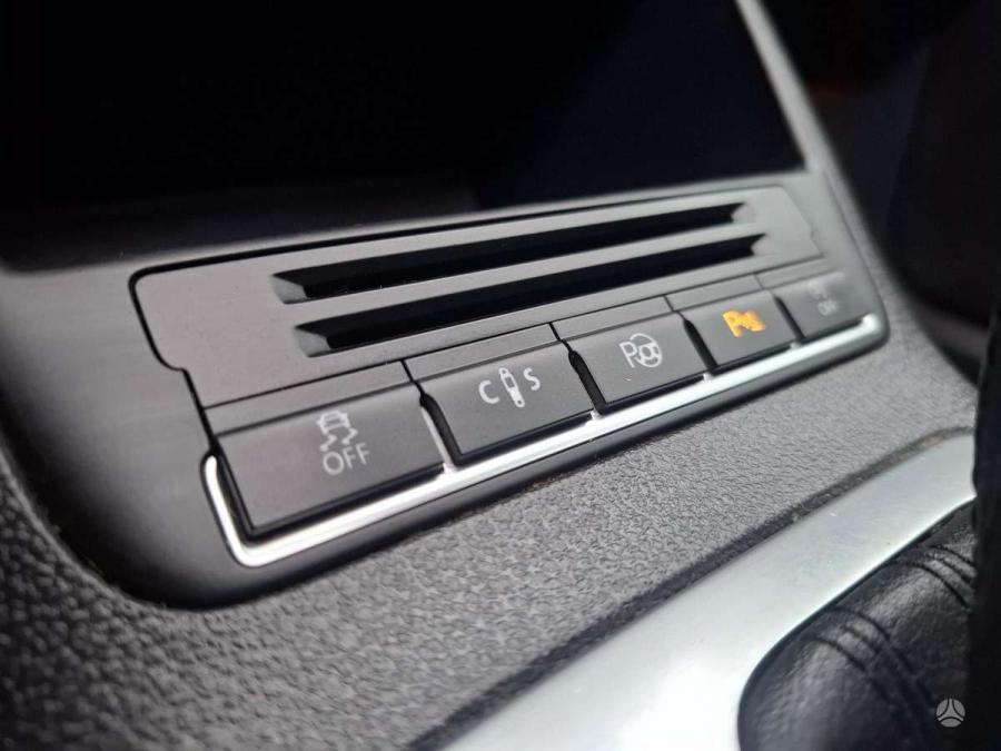 White Volkswagen Tiguan 2013 in Vilnius, with an engine capacity of 1.97 L and mileage of 244 thousand km for 9700 €, photo 17 on AUTOMOTO.COM.LV