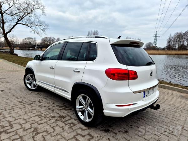Фольксваген Тигуан 2013 в Лиепая на AUTOMOTO.COM.LV Белый Фольксваген Тигуан 2013 в Лиепая, объемом двигателя 2.00 л и пробегом 256 тыс. км за 9777 €, фото 4 на AUTOMOTO.COM.LV