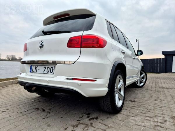 Фольксваген Тигуан 2013 в Лиепая на AUTOMOTO.COM.LV Белый Фольксваген Тигуан 2013 в Лиепая, объемом двигателя 2.00 л и пробегом 256 тыс. км за 9777 €, фото 8 на AUTOMOTO.COM.LV