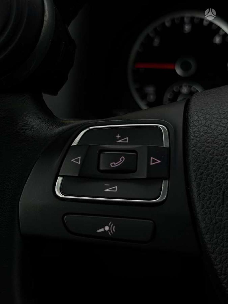Balts Volkswagen Tiguan 2013 Viļņa, ar dzinēja tilpumu 1.97 L un nobraukumu 119 tūkst. km par 12200 €, foto 29 vietnē AUTOMOTO.COM.LV