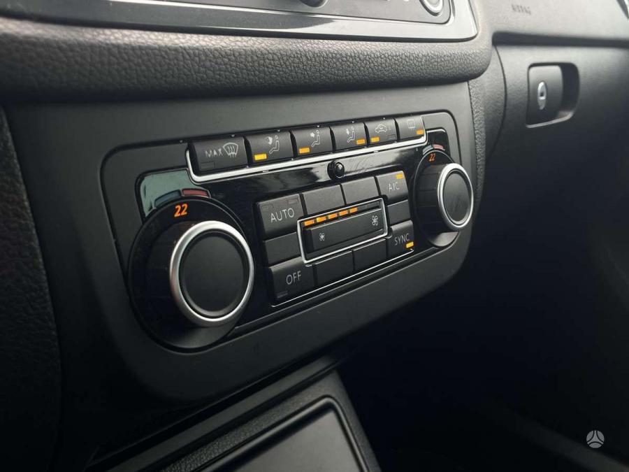 Balts Volkswagen Tiguan 2013 Viļņa, ar dzinēja tilpumu 2.00 L un nobraukumu 335 tūkst. km par 7399 €, foto 16 vietnē AUTOMOTO.COM.LV