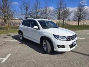White Volkswagen Tiguan 2014 in Kaunas, with an engine capacity of 2.00 L and mileage of 370 thousand km for 8990 €, photo 7 on AUTOMOTO.COM.LV