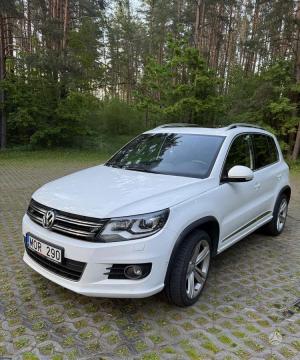 White Volkswagen Tiguan 2014 in Moletai, with an engine capacity of 1.97 L and mileage of 137 thousand km for 12700 €, photo  on AUTOMOTO.COM.LV