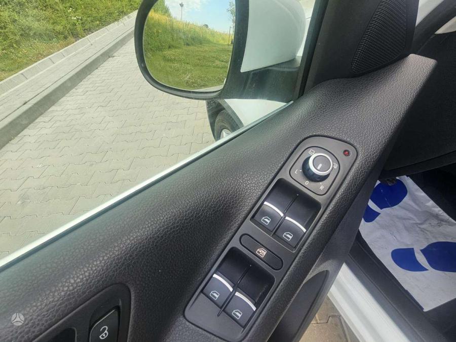 Balts Volkswagen Tiguan 2014 Viļņa, ar dzinēja tilpumu 2.00 L un nobraukumu 241 tūkst. km par 8350 €, foto 12 vietnē AUTOMOTO.COM.LV