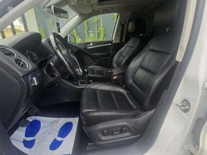 Balts Volkswagen Tiguan 2014 Viļņa, ar dzinēja tilpumu 2.00 L un nobraukumu 241 tūkst. km par 8350 €, foto 14 vietnē AUTOMOTO.COM.LV