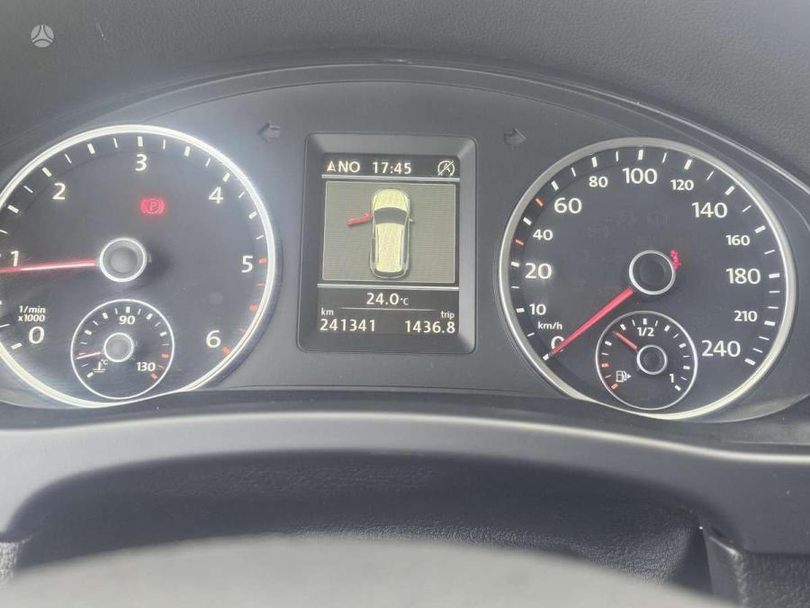 Balts Volkswagen Tiguan 2014 Viļņa, ar dzinēja tilpumu 2.00 L un nobraukumu 241 tūkst. km par 8350 €, foto 18 vietnē AUTOMOTO.COM.LV