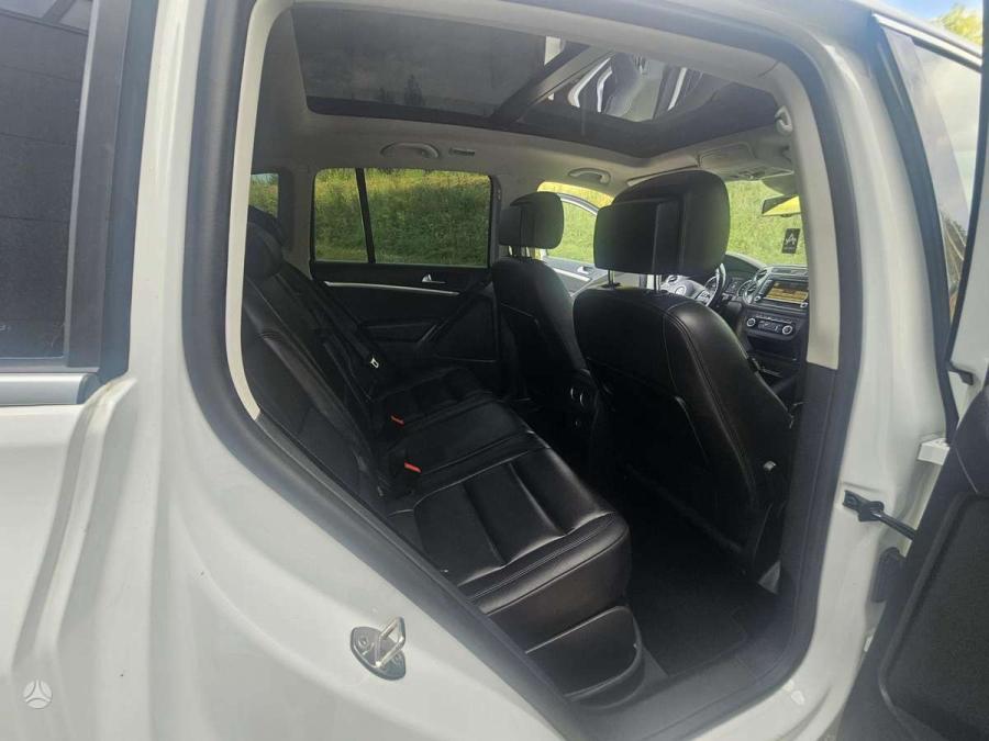 Balts Volkswagen Tiguan 2014 Viļņa, ar dzinēja tilpumu 2.00 L un nobraukumu 241 tūkst. km par 8350 €, foto 21 vietnē AUTOMOTO.COM.LV