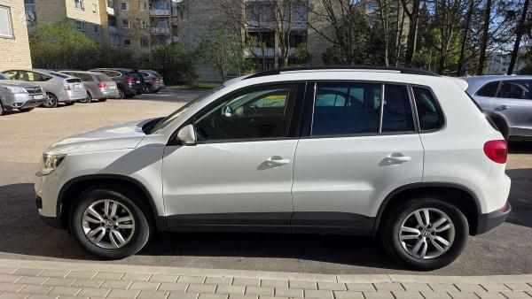 Balts Volkswagen Tiguan 2014 Kauņa, ar dzinēja tilpumu 1.97 L un nobraukumu 164 tūkst. km par 9650 €, foto 1 vietnē AUTOMOTO.COM.LV