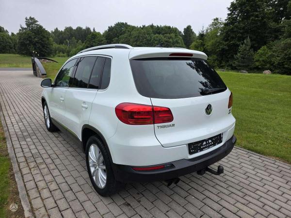 Balts Volkswagen Tiguan 2014 Telšiai, ar dzinēja tilpumu 1.39 L un nobraukumu 220 tūkst. km par 9200 €, foto 4 vietnē AUTOMOTO.COM.LV