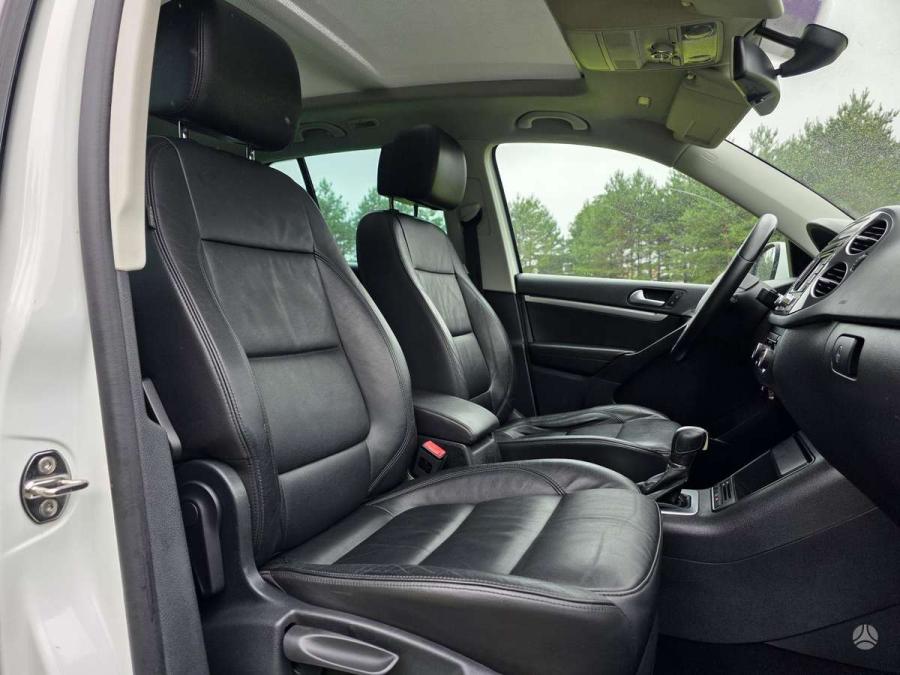 White Volkswagen Tiguan 2014 in Telschi, with an engine capacity of 1.39 L and mileage of 220 thousand km for 9200 €, photo 21 on AUTOMOTO.COM.LV