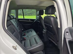 White Volkswagen Tiguan 2014 in Telschi, with an engine capacity of 1.39 L and mileage of 220 thousand km for 9200 €, photo 22 on AUTOMOTO.COM.LV
