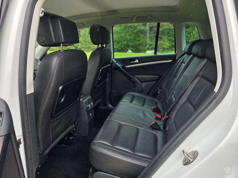 White Volkswagen Tiguan 2014 in Telschi, with an engine capacity of 1.39 L and mileage of 220 thousand km for 9200 €, photo 23 on AUTOMOTO.COM.LV