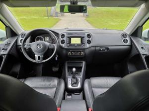 White Volkswagen Tiguan 2014 in Telschi, with an engine capacity of 1.39 L and mileage of 220 thousand km for 9200 €, photo 27 on AUTOMOTO.COM.LV