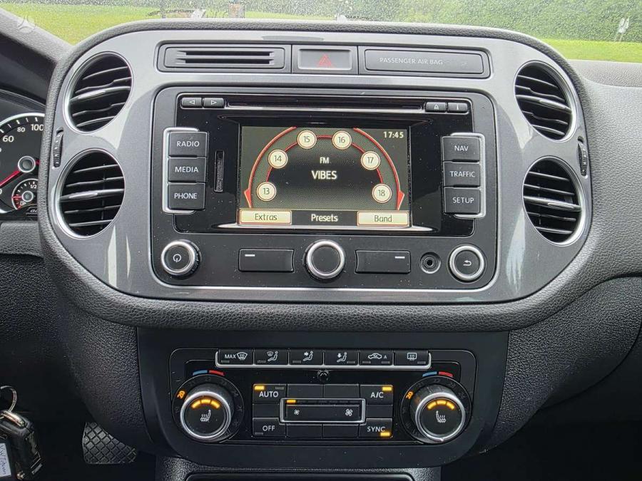 White Volkswagen Tiguan 2014 in Telschi, with an engine capacity of 1.39 L and mileage of 220 thousand km for 9200 €, photo 34 on AUTOMOTO.COM.LV