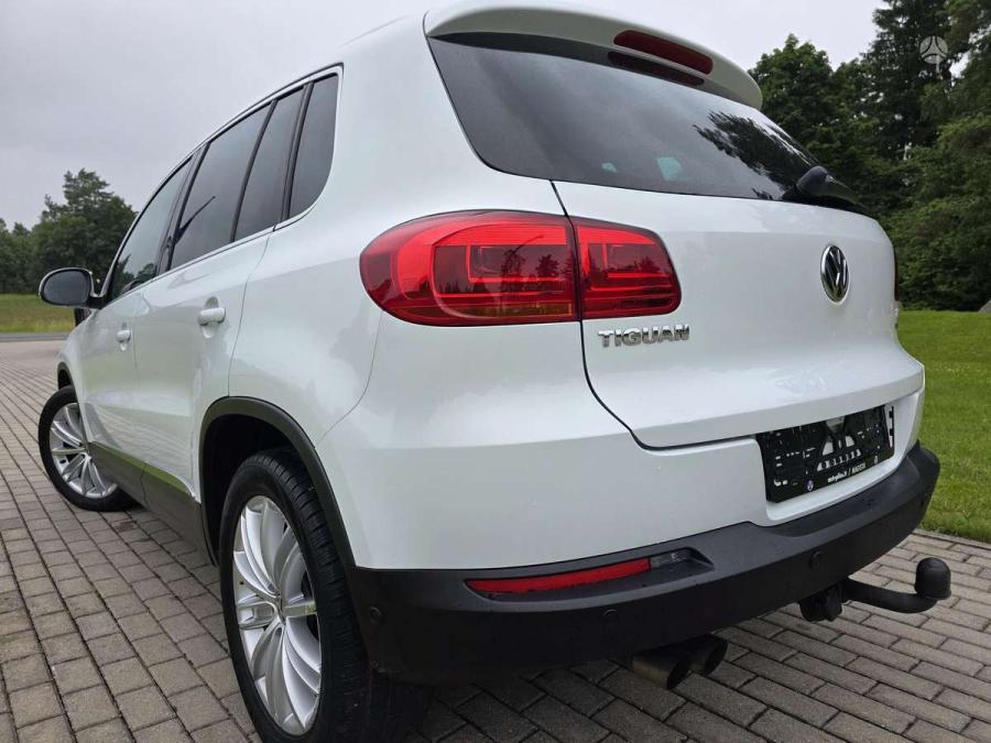 White Volkswagen Tiguan 2014 in Telschi, with an engine capacity of 1.39 L and mileage of 220 thousand km for 9200 €, photo 44 on AUTOMOTO.COM.LV