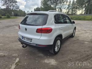 Balts Volkswagen Tiguan 2014 Valmiera, ar dzinēja tilpumu 2.00 L un nobraukumu 223 tūkst. km par 9200 €, foto 5 vietnē AUTOMOTO.COM.LV
