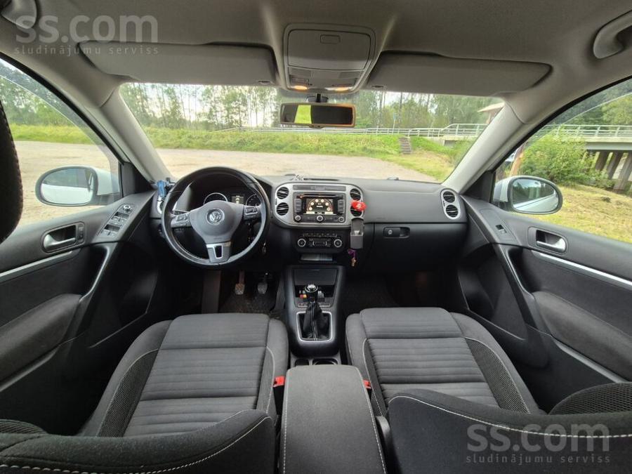 Balts Volkswagen Tiguan 2014 Valmiera, ar dzinēja tilpumu 2.00 L un nobraukumu 223 tūkst. km par 9200 €, foto 8 vietnē AUTOMOTO.COM.LV