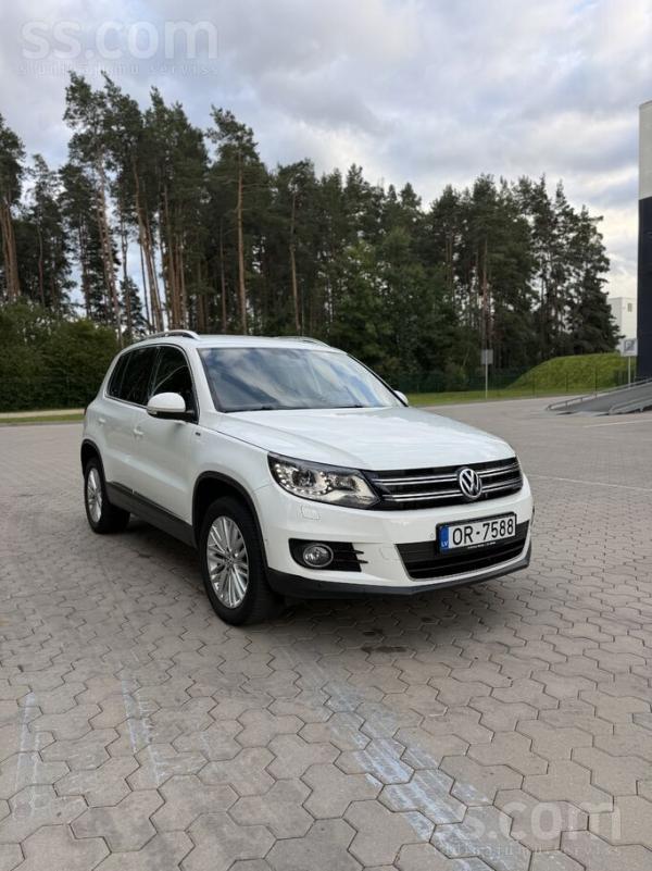 Balts Volkswagen Tiguan 2014 Rīga, ar dzinēja tilpumu 2.00 L un nobraukumu 137 tūkst. km par 10950 €, foto 1 vietnē AUTOMOTO.COM.LV