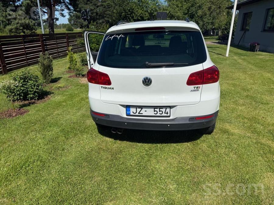 Balts Volkswagen Tiguan 2015 Rīga, ar dzinēja tilpumu 1.40 L un nobraukumu 118 tūkst. km par 9500 €, foto 4 vietnē AUTOMOTO.COM.LV