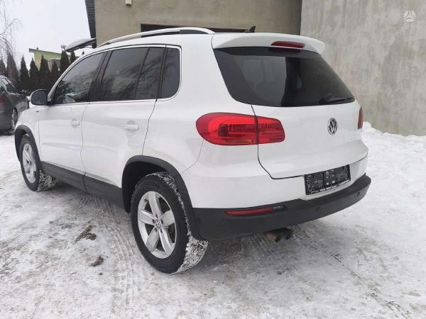 Balts Volkswagen Tiguan 2015 Kėdainiai, ar dzinēja tilpumu 1.97 L un nobraukumu 242 tūkst. km par 10950 €, foto 8 vietnē AUTOMOTO.COM.LV