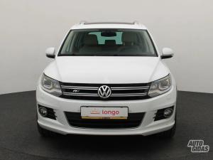 Balts Volkswagen Tiguan 2015 Viļņa, ar dzinēja tilpumu 2.00 L un nobraukumu 234 tūkst. km par 13599 €, foto 4 vietnē AUTOMOTO.COM.LV