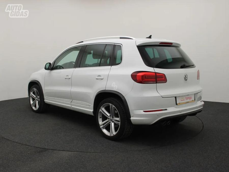 Balts Volkswagen Tiguan 2015 Viļņa, ar dzinēja tilpumu 2.00 L un nobraukumu 234 tūkst. km par 13599 €, foto 8 vietnē AUTOMOTO.COM.LV