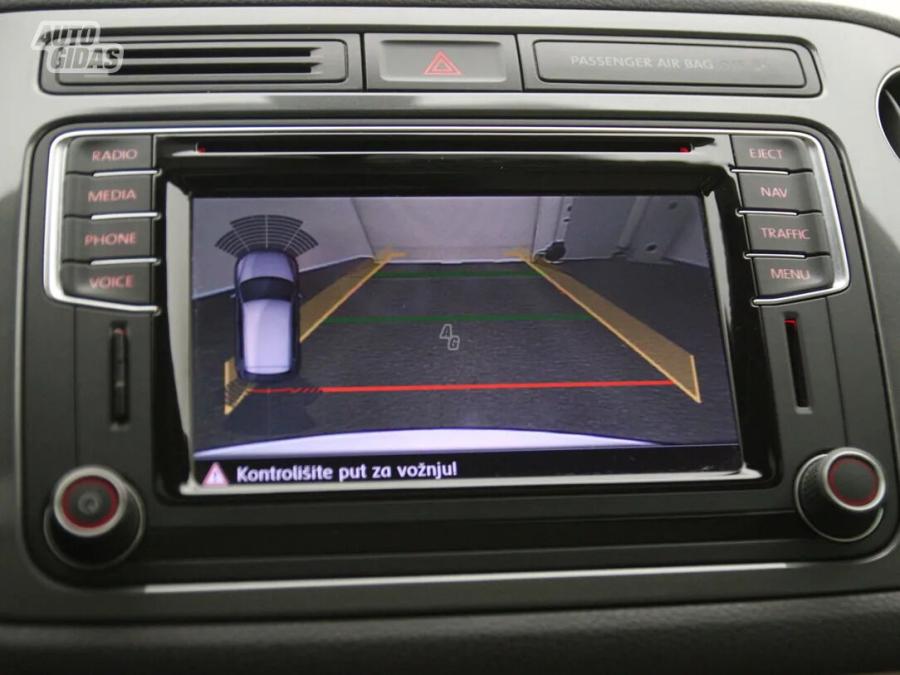 Balts Volkswagen Tiguan 2015 Viļņa, ar dzinēja tilpumu 2.00 L un nobraukumu 234 tūkst. km par 13599 €, foto 26 vietnē AUTOMOTO.COM.LV
