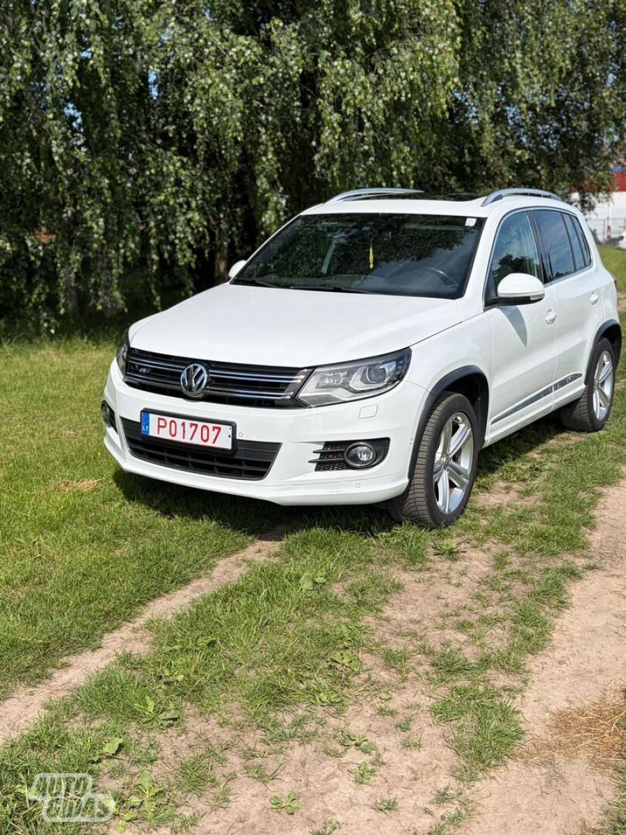 White Volkswagen Tiguan 2015 in Panevezys, with an engine capacity of 1.40 L and mileage of 267 thousand km for 8150 €, photo 1 on AUTOMOTO.COM.LV