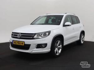 White Volkswagen Tiguan 2015 in Panevezys, with an engine capacity of 1.40 L and mileage of 267 thousand km for 8150 €, photo 10 on AUTOMOTO.COM.LV