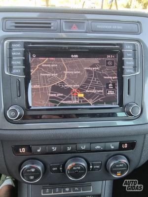 White Volkswagen Tiguan 2015 in Panevezys, with an engine capacity of 1.40 L and mileage of 267 thousand km for 8150 €, photo 16 on AUTOMOTO.COM.LV