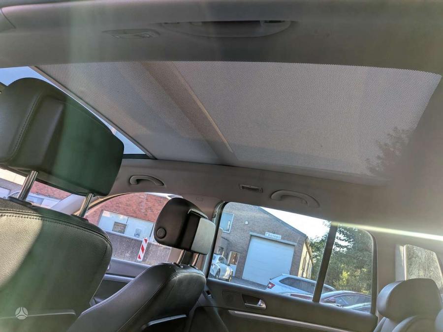 White Volkswagen Tiguan 2015 in Utena, with an engine capacity of 1.97 L and mileage of 150 thousand km for 8200 €, photo 9 on AUTOMOTO.COM.LV