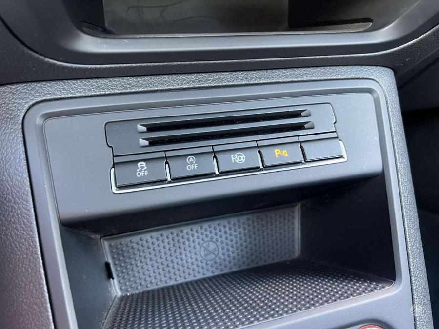 Balts Volkswagen Tiguan 2015 Šauļi, ar dzinēja tilpumu 1.97 L un nobraukumu 238 tūkst. km par 12800 €, foto 23 vietnē AUTOMOTO.COM.LV