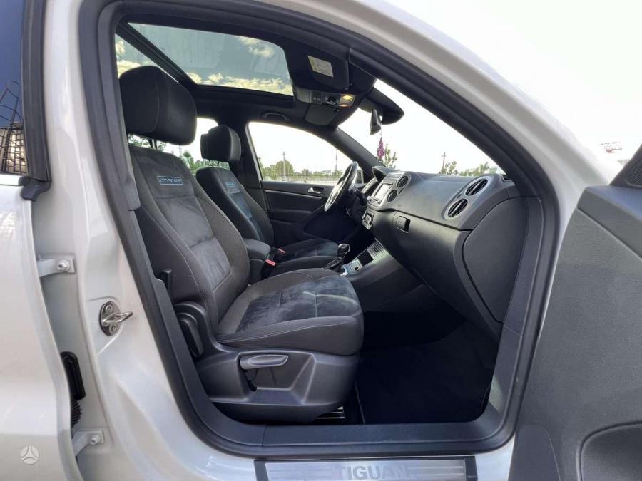 Balts Volkswagen Tiguan 2015 Šauļi, ar dzinēja tilpumu 1.97 L un nobraukumu 238 tūkst. km par 12800 €, foto 29 vietnē AUTOMOTO.COM.LV