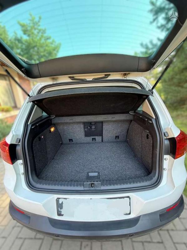 White Volkswagen Tiguan 2015 in Vilnius, with an engine capacity of 1.39 L and mileage of 130 thousand km for 8900 €, photo 8 on AUTOMOTO.COM.LV