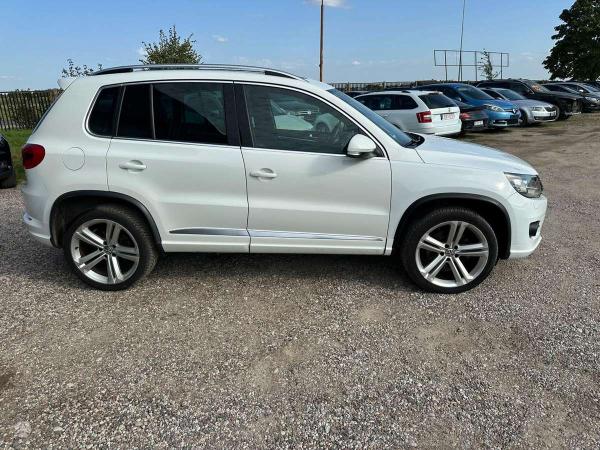 Balts Volkswagen Tiguan 2015 Jurbarkas, ar dzinēja tilpumu 1.98 L un nobraukumu 190 tūkst. km par 7799 €, foto 4 vietnē AUTOMOTO.COM.LV