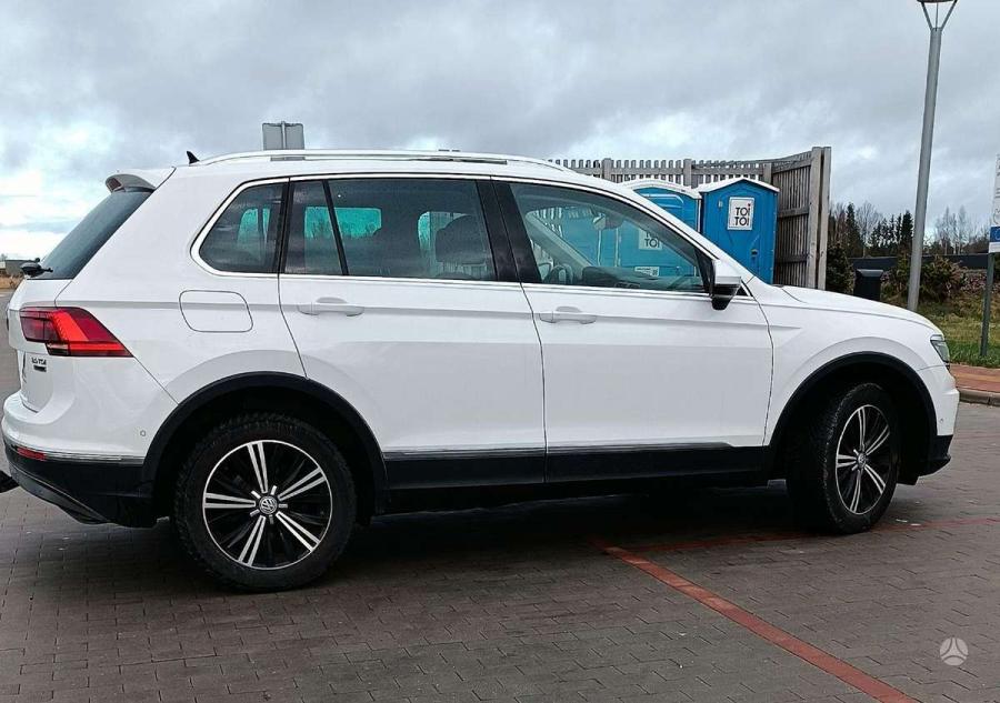 Balts Volkswagen Tiguan 2016 Kauņa, ar dzinēja tilpumu 2.00 L un nobraukumu 163 tūkst. km par 15450 €, foto 4 vietnē AUTOMOTO.COM.LV