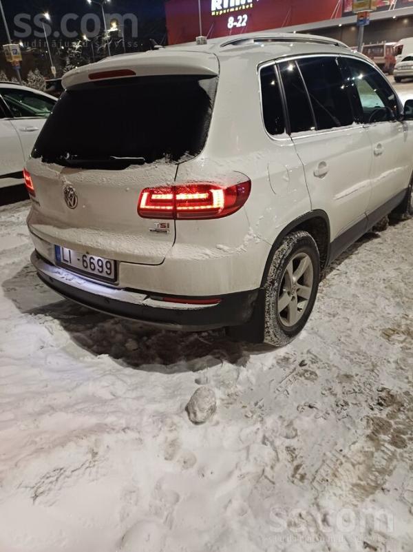 Balts Volkswagen Tiguan 2016 Rīga, ar dzinēja tilpumu 1.40 L un nobraukumu 193 tūkst. km par 8900 €, foto 4 vietnē AUTOMOTO.COM.LV