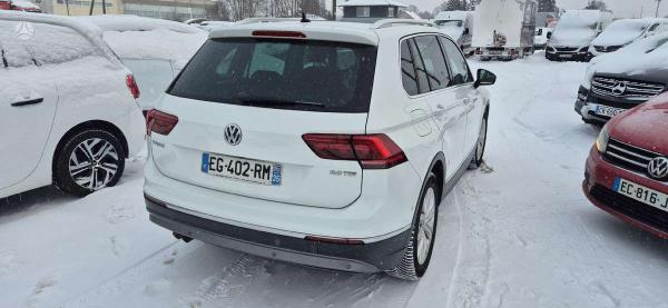 Balts Volkswagen Tiguan 2016 Tauragė, ar dzinēja tilpumu 1.97 L un nobraukumu 300 tūkst. km par 13700 €, foto 10 vietnē AUTOMOTO.COM.LV