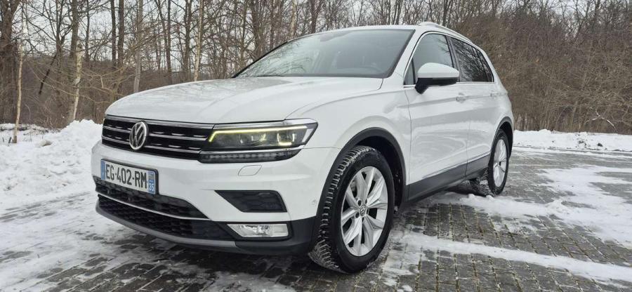White Volkswagen Tiguan 2016 in Taurage, with an engine capacity of 1.97 L and mileage of 300 thousand km for 13800 €, photo 2 on AUTOMOTO.COM.LV