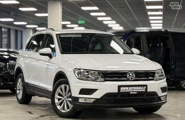 White Volkswagen Tiguan 2016 in Klaipeda, with an engine capacity of 2.00 L and mileage of 163 thousand km for 13950 €, photo 9 on AUTOMOTO.COM.LV